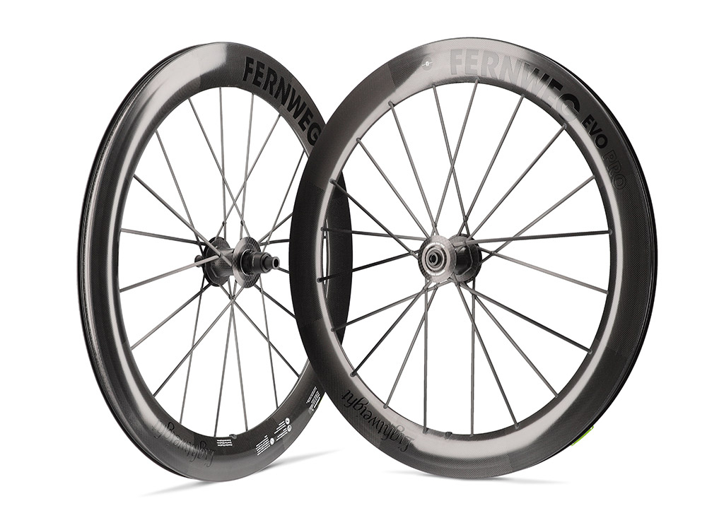 LIGHTWEIGHT Wheelset 28 Fernweg EVO PRO 63 Disc Clincher SCHWARZ